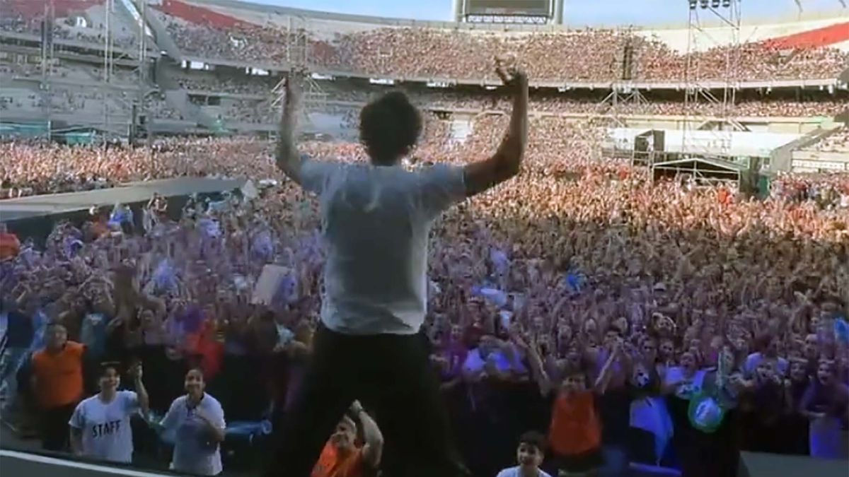 Harry Styles festejando el triunfo argentino antes de su show en River