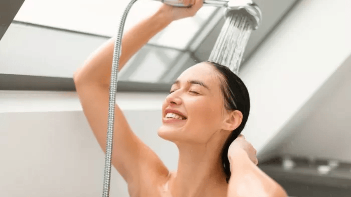 Bañarse todos los días no es saludable para el cuerpo, según Harvard