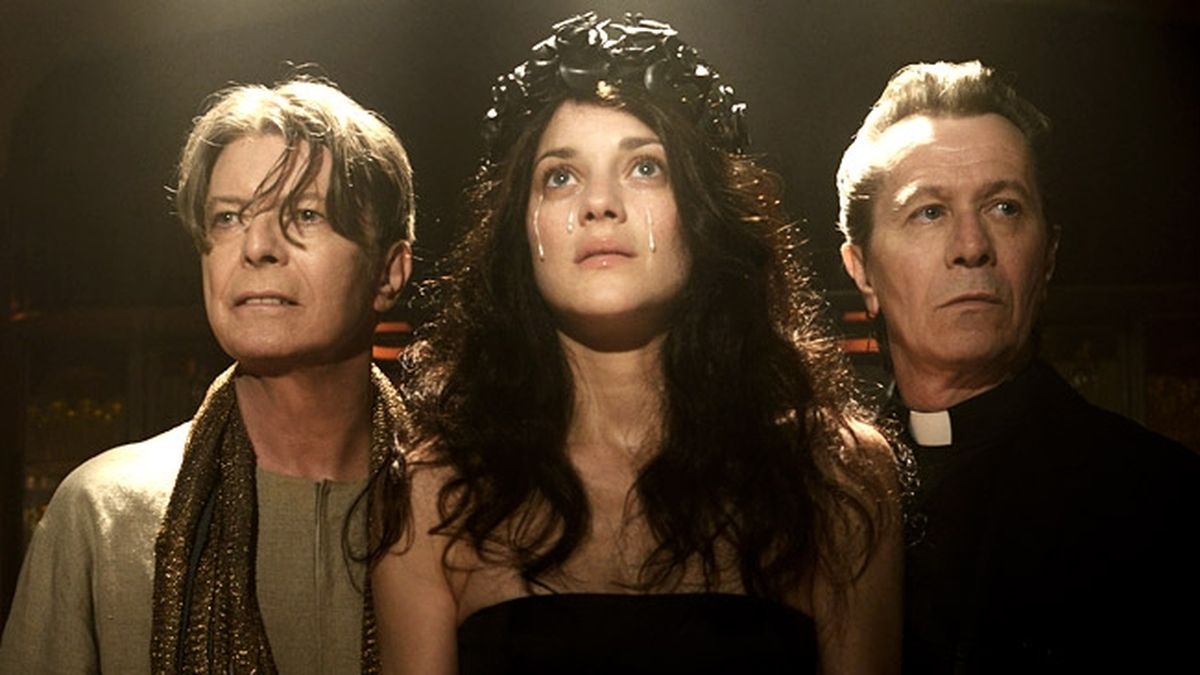 YouTube retira el último video de Bowie, donde aparece disfrazado de Jesús