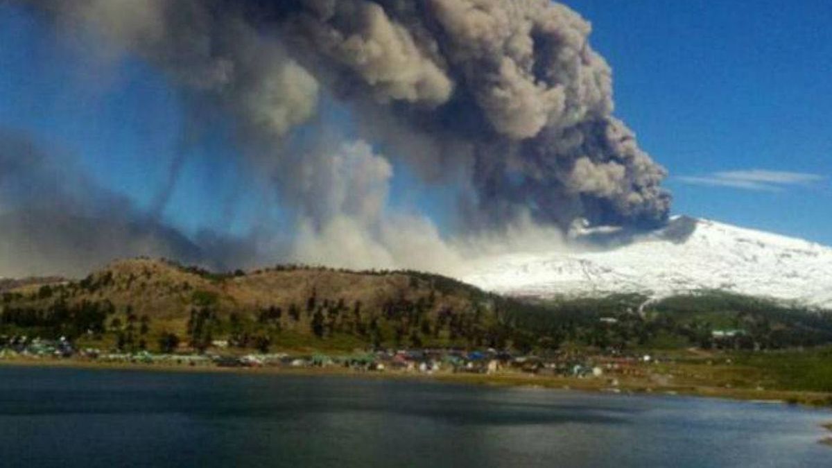 Alerta roja en Chile por la erupción del volcán Copahue