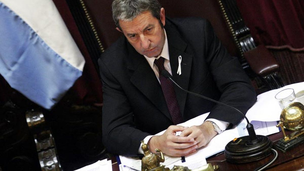 Cobos le tomará el juramento a Cristina