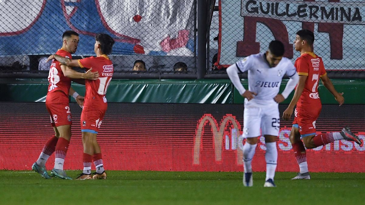 Arsenal le ganó 2-1 a Independiente en Sarandí