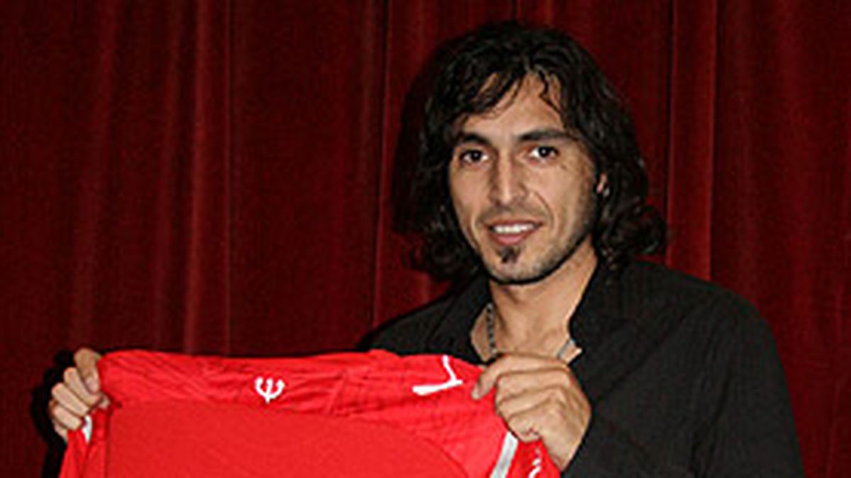 Silvera ya se probó la casaca de Independiente