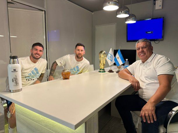 A puro mate: el mensaje de Chiqui Tapia junto a Messi y De Paul en la ...