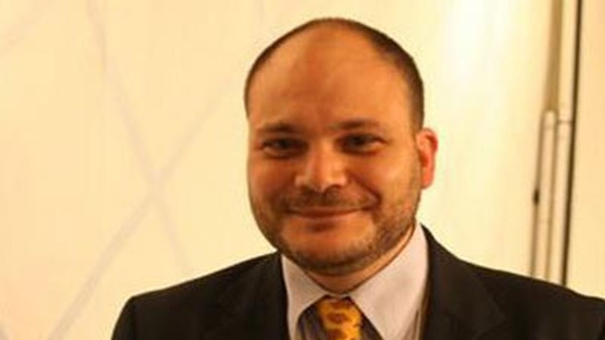 El argentino que iba en el avión es hijo de Dreyfus