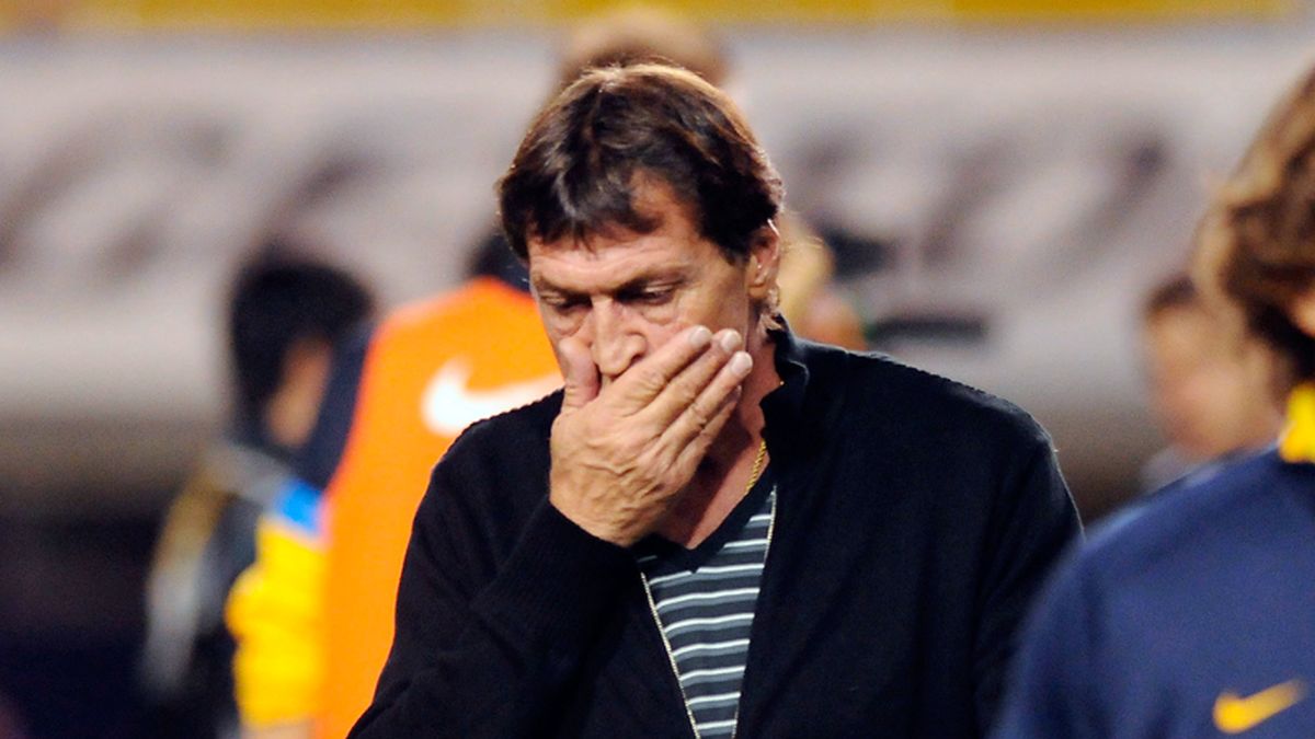 Falcioni y sus conflictos con los hinchas de Boca