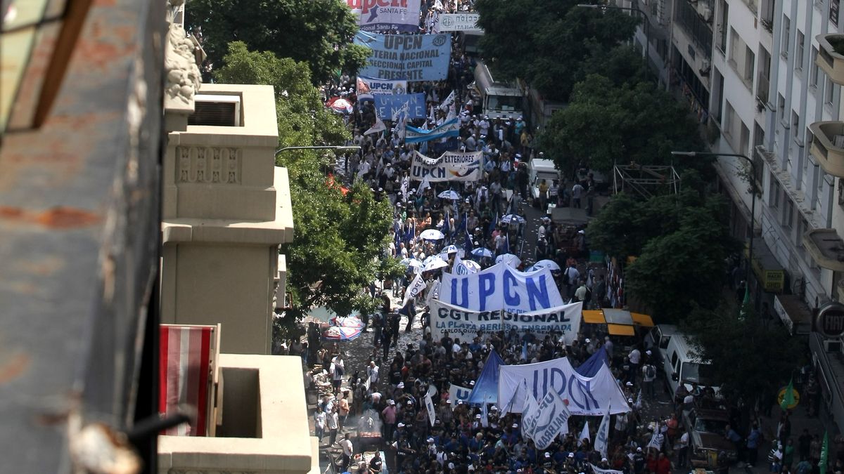 Las fotos más impactantes de la marcha de la CGT