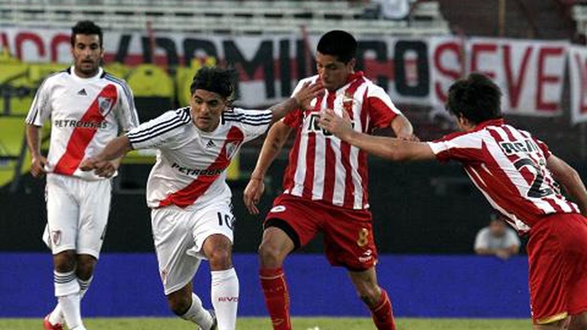 Ortega volvió a ser titular y se transformó en héroe