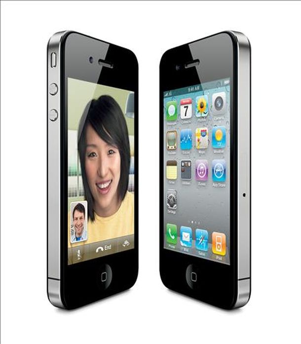 Salió al mercado el nuevo iPhone 4 y se agotó sólo en la preventa