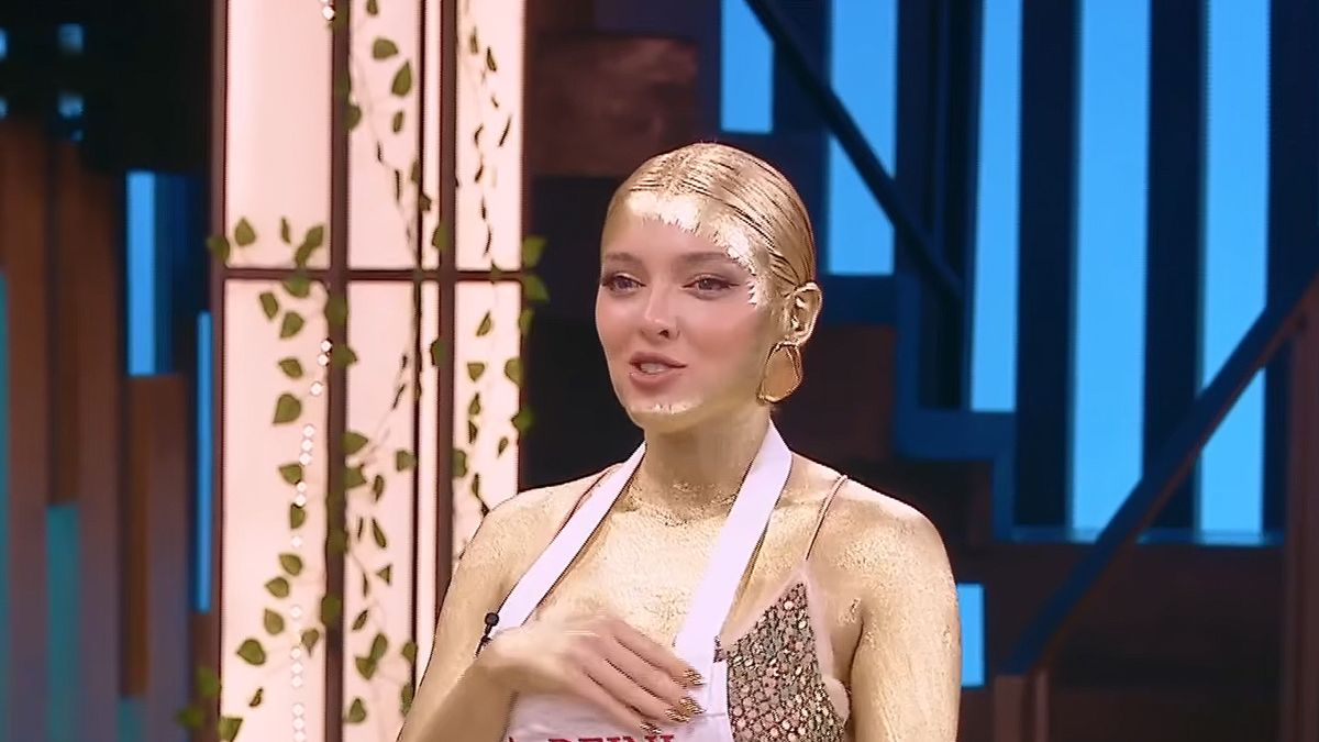 La Reini fue por más y sorprendió con un impactante body paint en ...