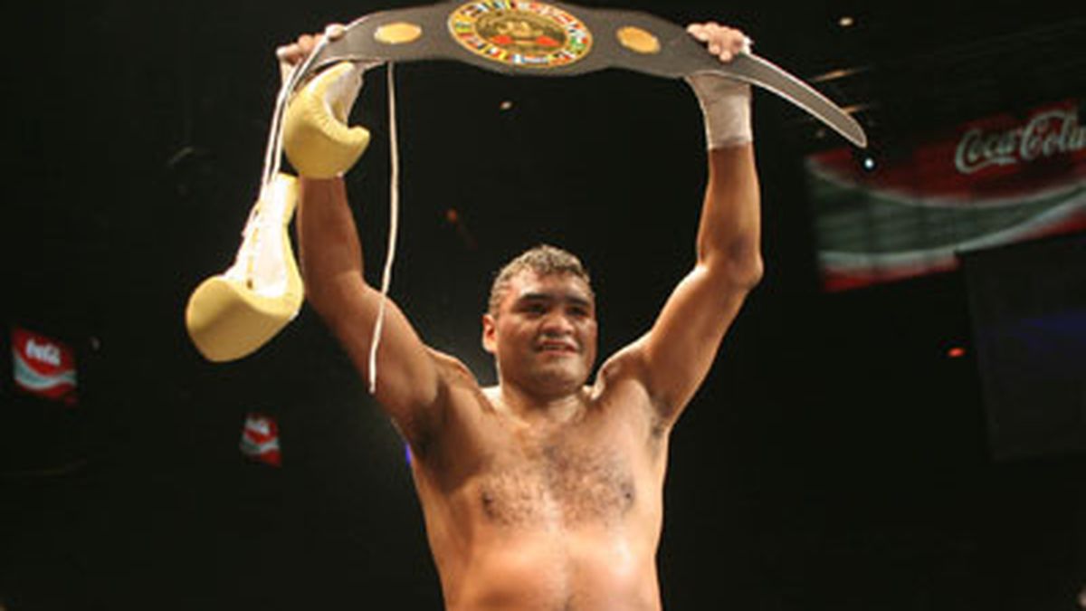 Me iré del boxeo con los brazos en alto