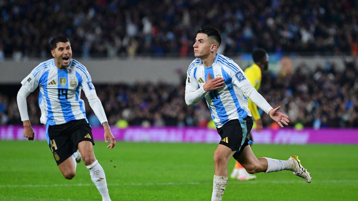 El golazo de Thiago Almada para el 1-1 de Argentina ante Colombia