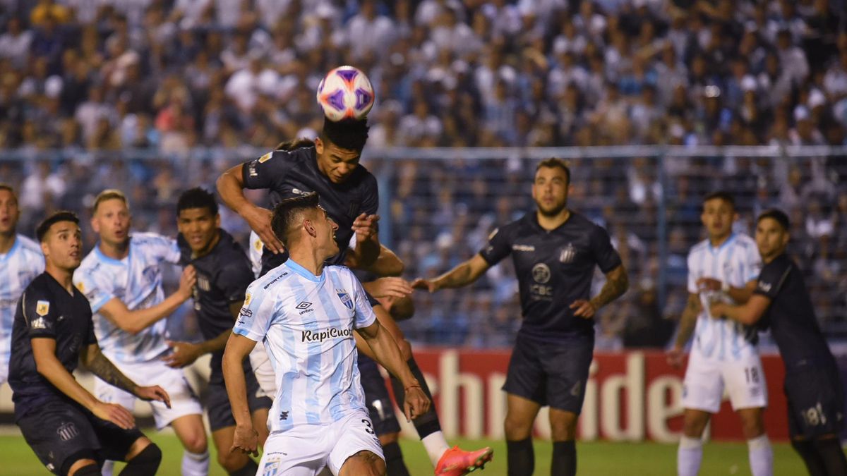 Los dos goles de Atlético Tucumán-Talleres