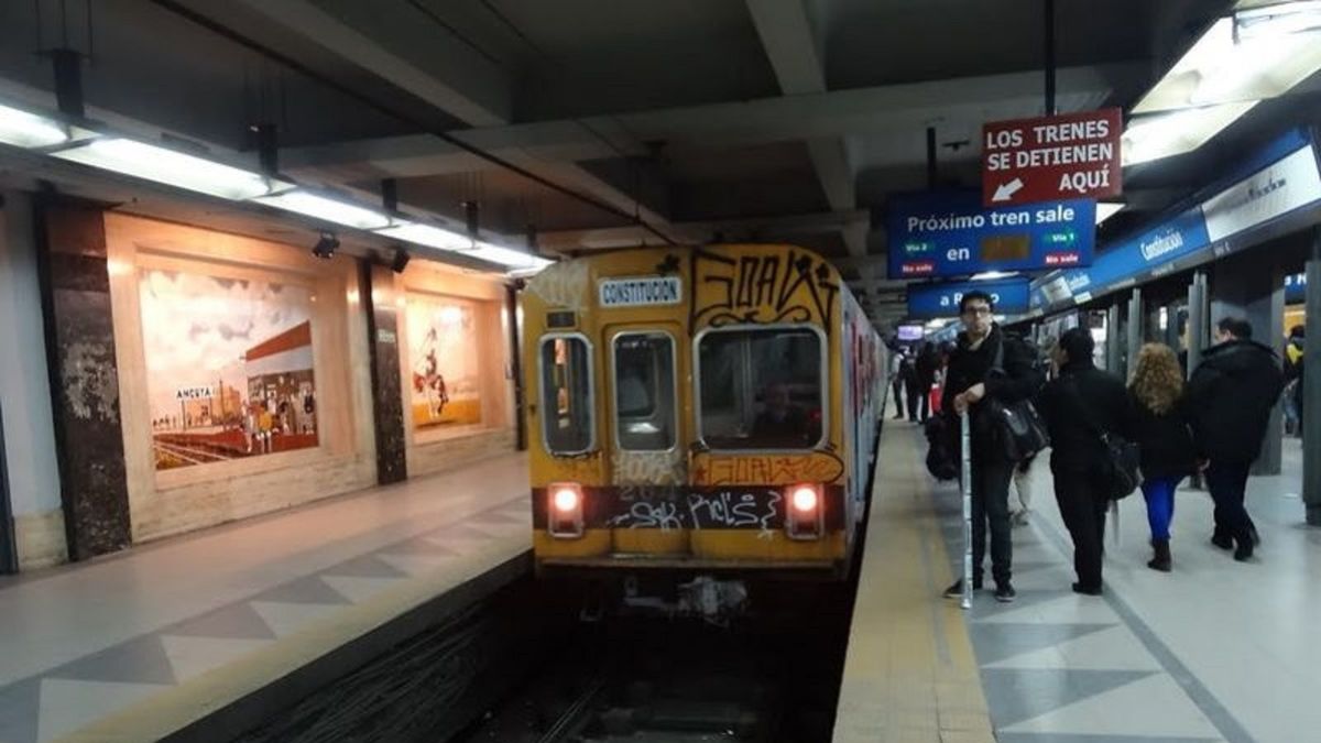 Comenzó el paro general en la línea C de Subte