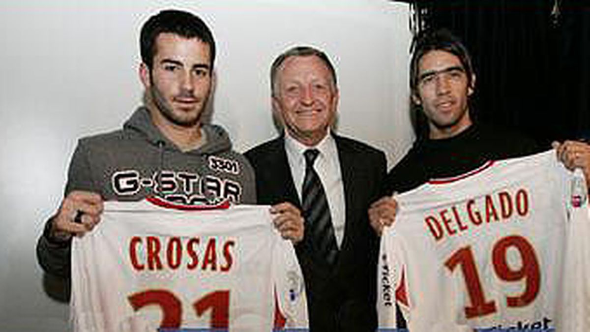 Delgado fue presentado en Lyon