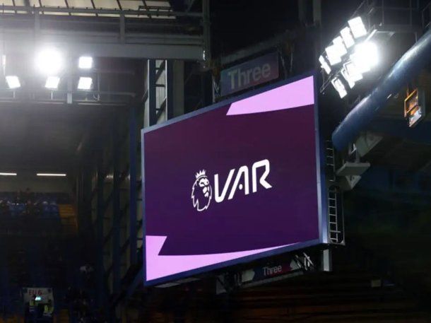 La FIFA promueve un cambio revolucionario en la utilización del VAR