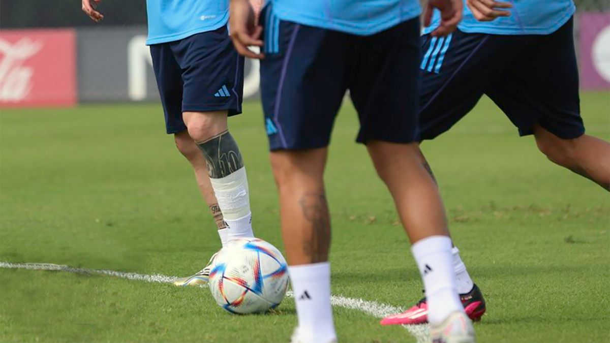 ¿Por qué Messi se presentó al entrenamiento de la selección con la ...