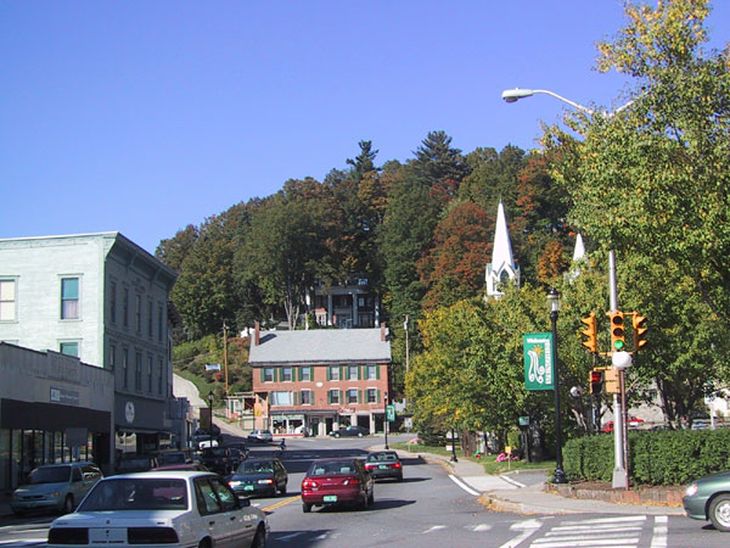 Para no estar más dibujados los Simpson ya tienen su propio Springfield ...