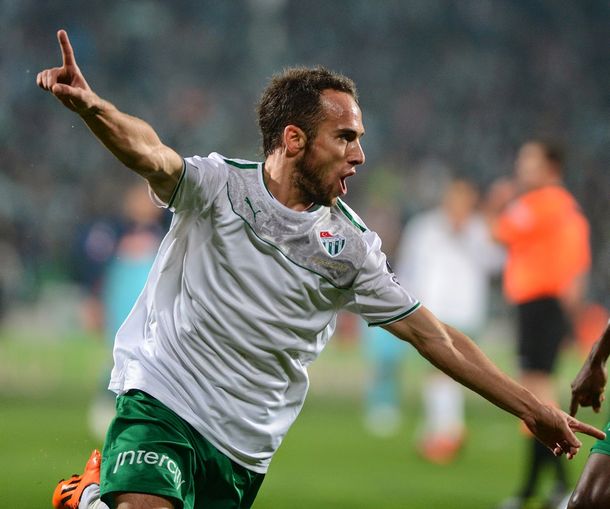 Refuerzo de peso: Fernando Belluschi llega a San Lorenzo