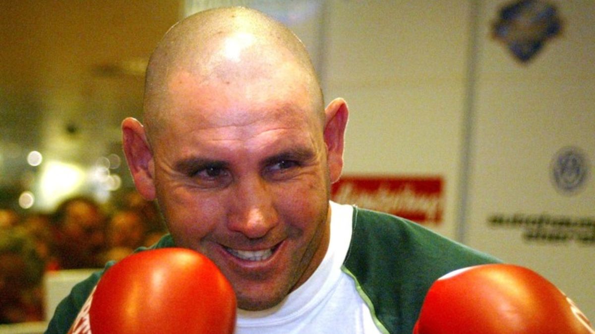 La Mole Moli vuelve al boxeo a los 55 años tras ser condenado por ...