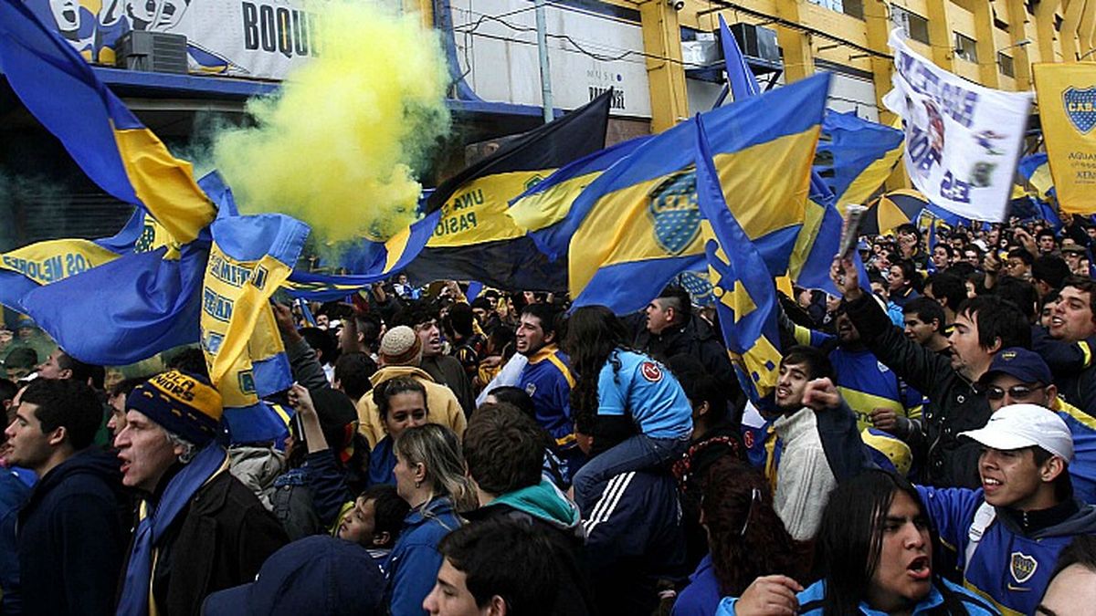 Los hinchas de Boca preparan un banderazo para pedir la renovación de ...