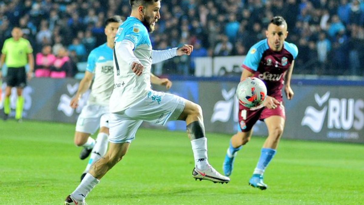 Racing y Arsenal empataron 1-1 en Avellaneda