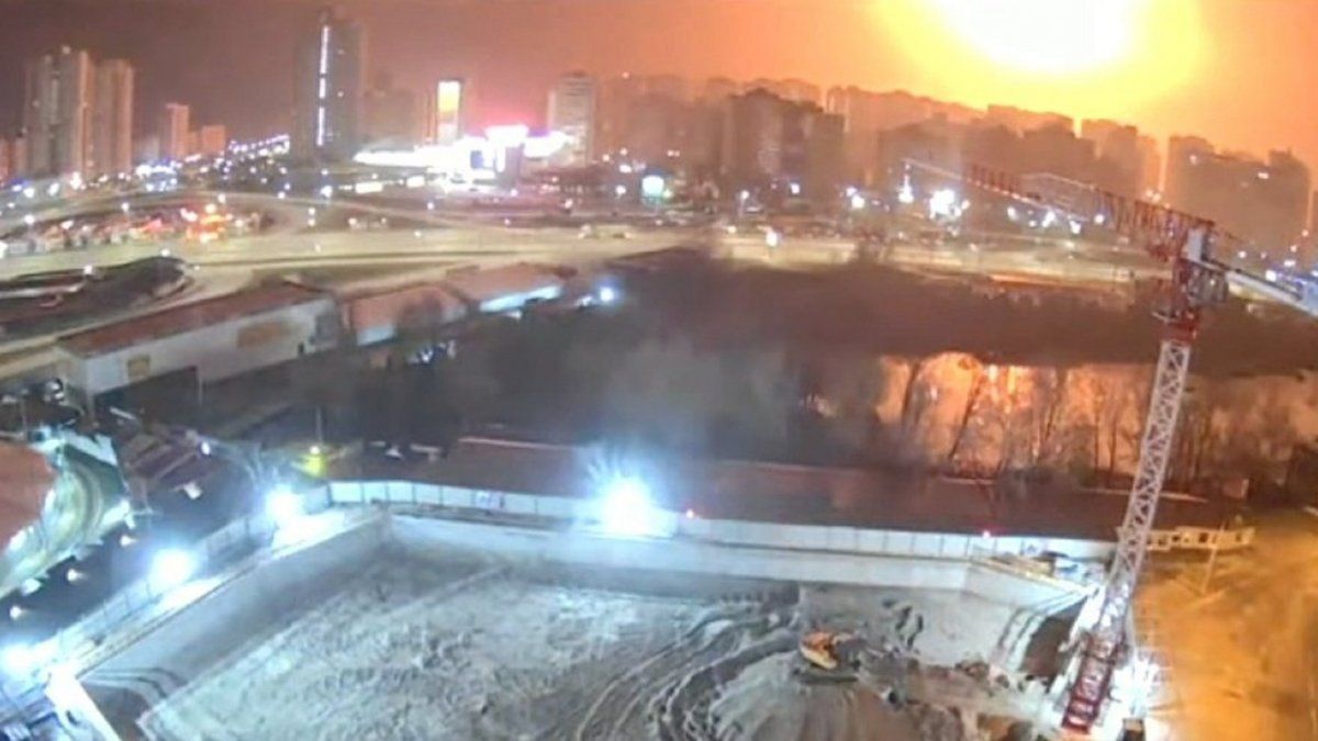 Reportan fuertes explosiones en el centro de Kiev