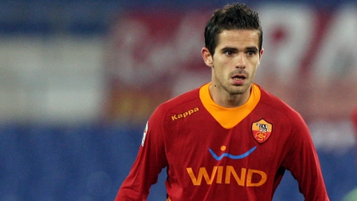 Fernando Gago podría suplantar a Zanetti en el Inter