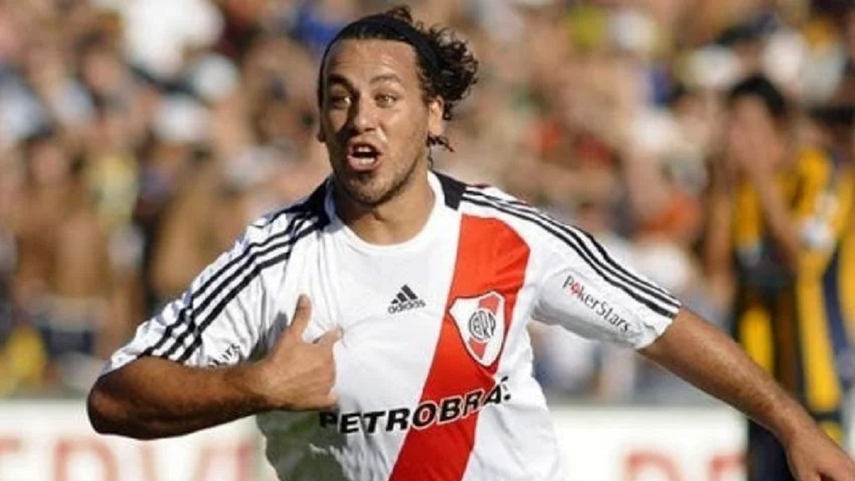 A días de anunciar su retiro, el Ogro Fabbiani vuelve a River