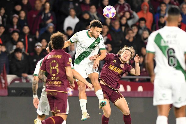 Lanús y Banfield empataron 2-2 en el clásico del Sur