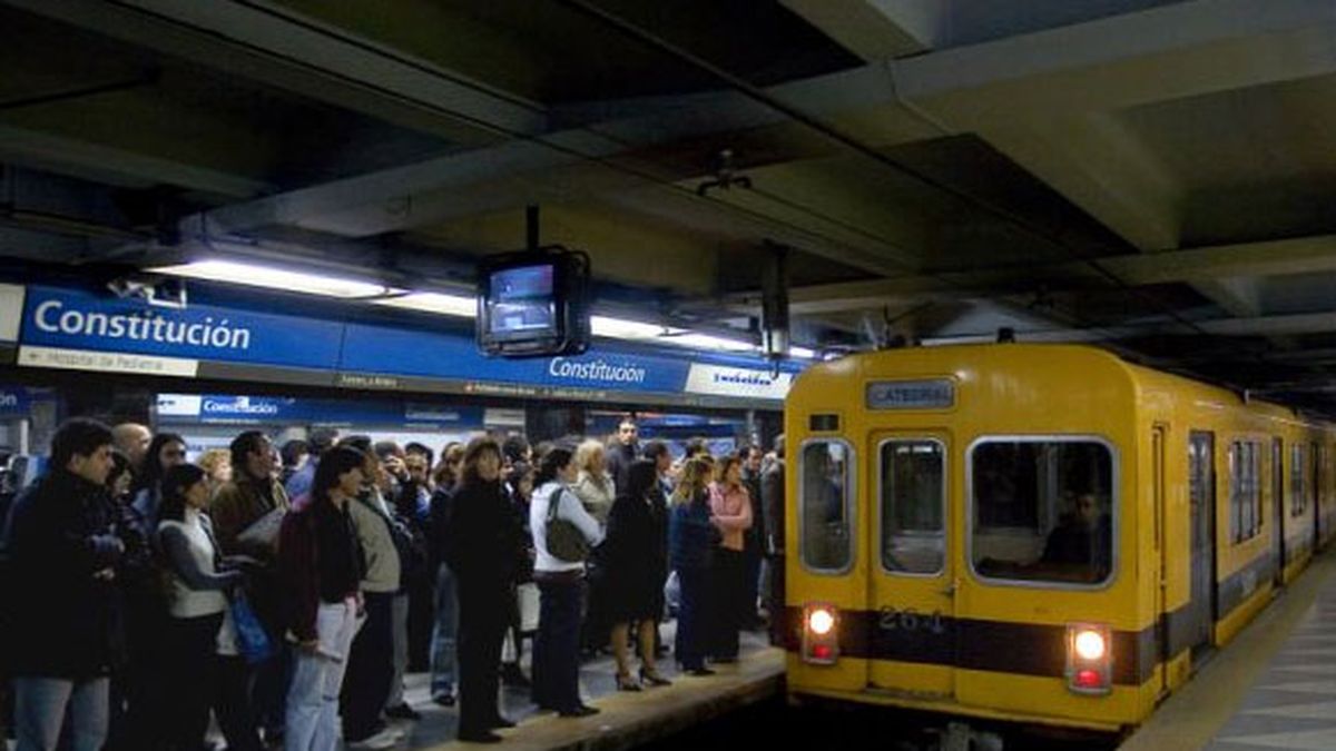 Las líneas de subte y el Premetro funcionan con normalidad tras el paro