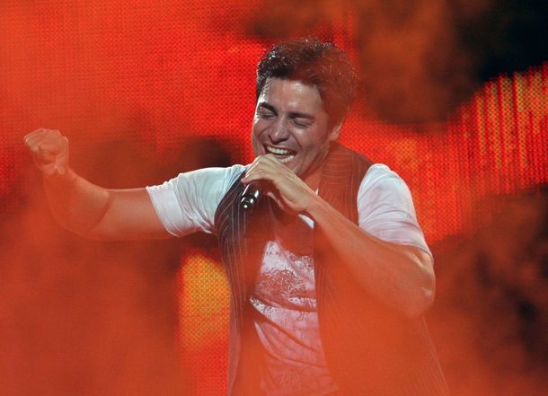 Al final, Chayanne “cantó” y pudo completar su show en River