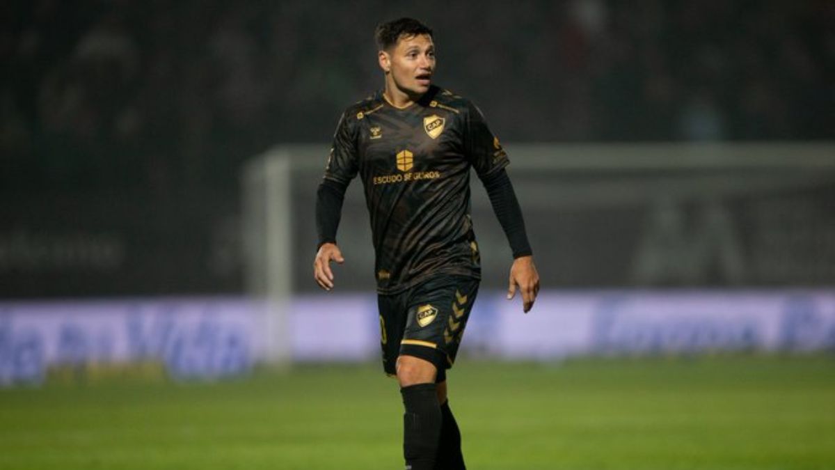 Mauro Zárate rescindió contrato con Platense