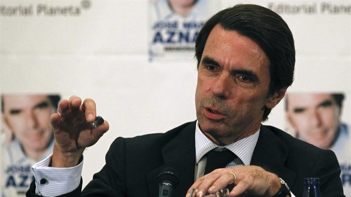 Aznar: Los políticos son un problema grave para España