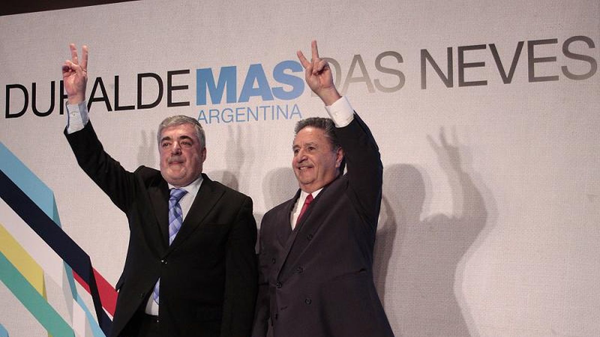 Duhalde presentó su fórmula con Das Neves