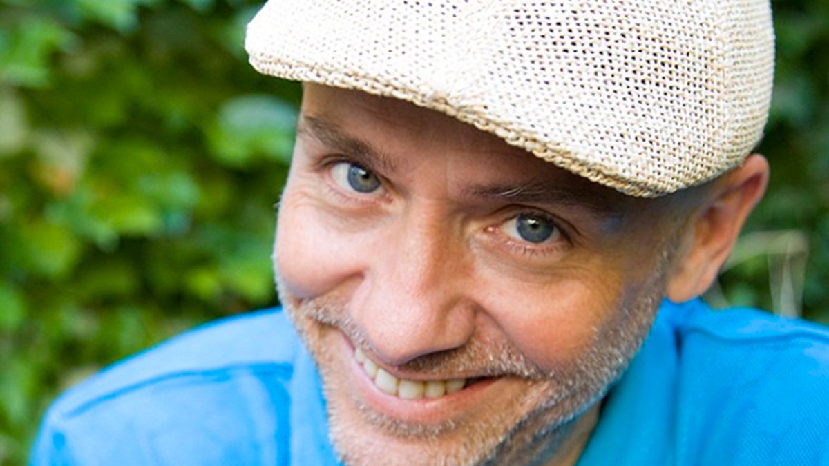 La increíble manera que Ronnie Arias le contó a sus padres su elección ...