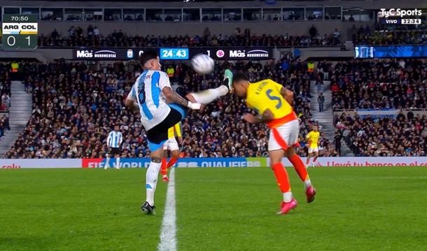 Enzo Fernández se fue expulsado en Argentina tras una dura infracción ...