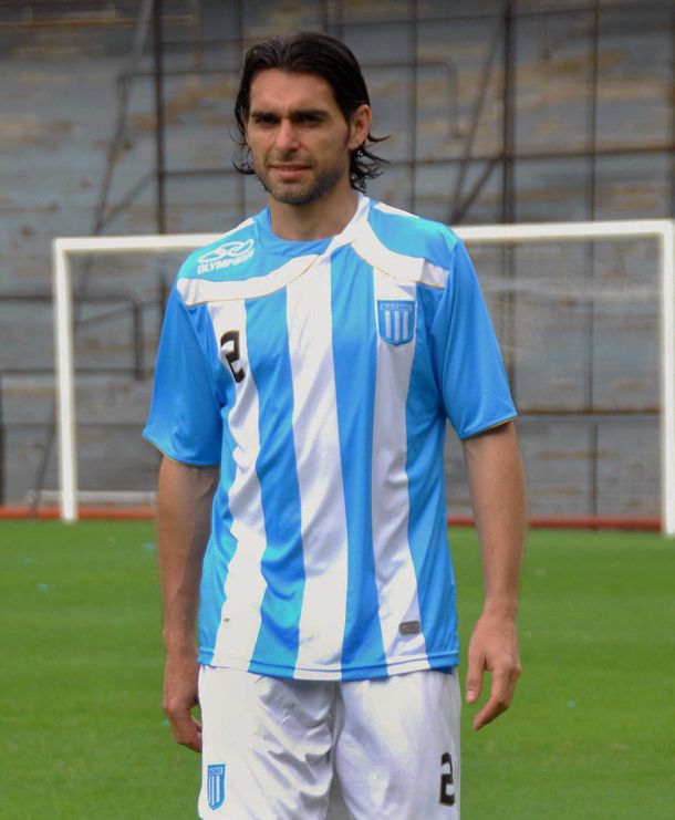 Racing echó a Roberto Ayala por cuestiones deportivas