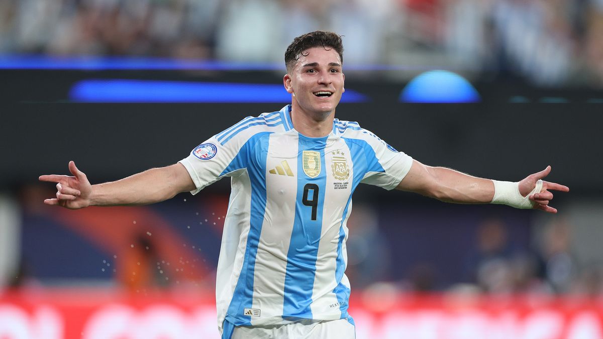 La fortuna que recibirá River por el traspaso de Julián Álvarez al ...