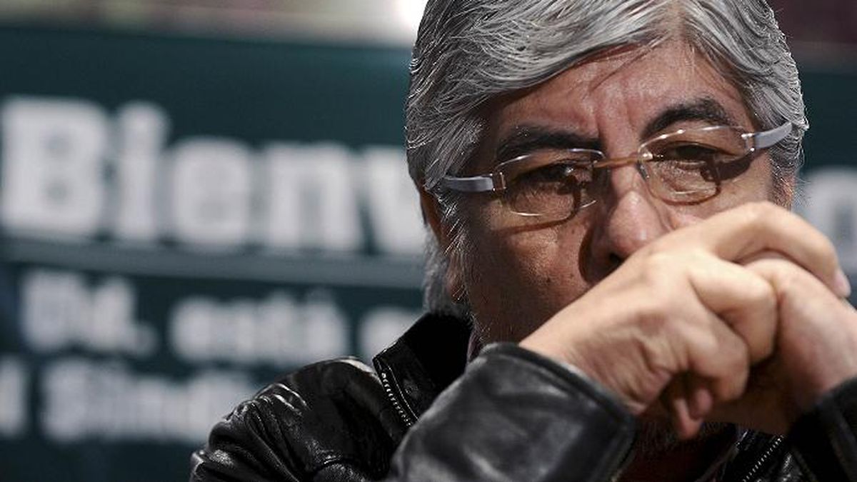 Moyano pasó un acto por el accidente en Once