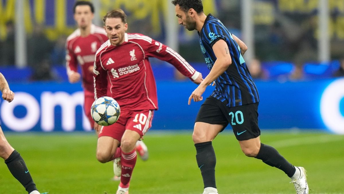 Liverpool venció sobre la hora al Inter y respira por la Champions League