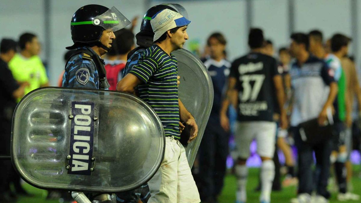 Tras el triunfo de Racing, agredieron a periodistas y dirigentes de la ...