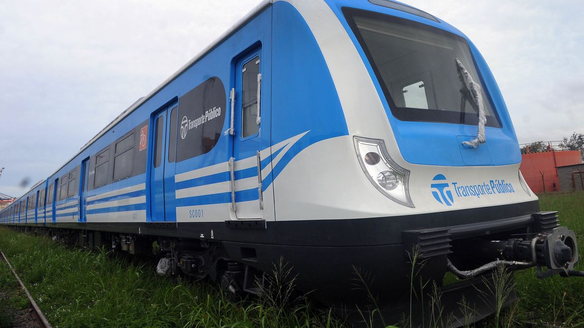 Randazzo recibirá este martes las nuevas formaciones de la línea Sarmiento