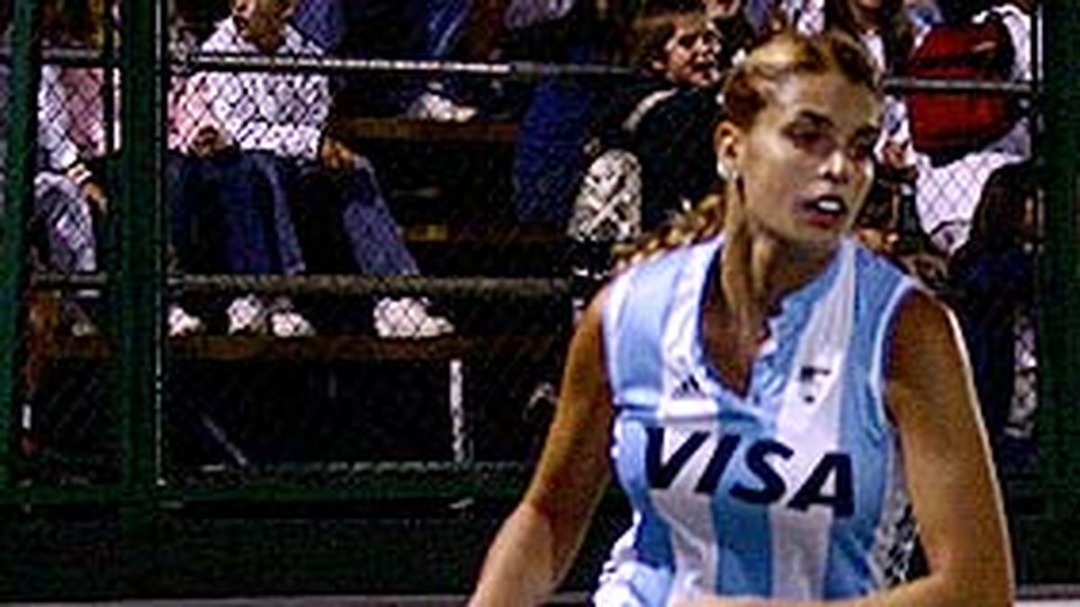 Bouza: Tendremos que marcar más a las holandesas