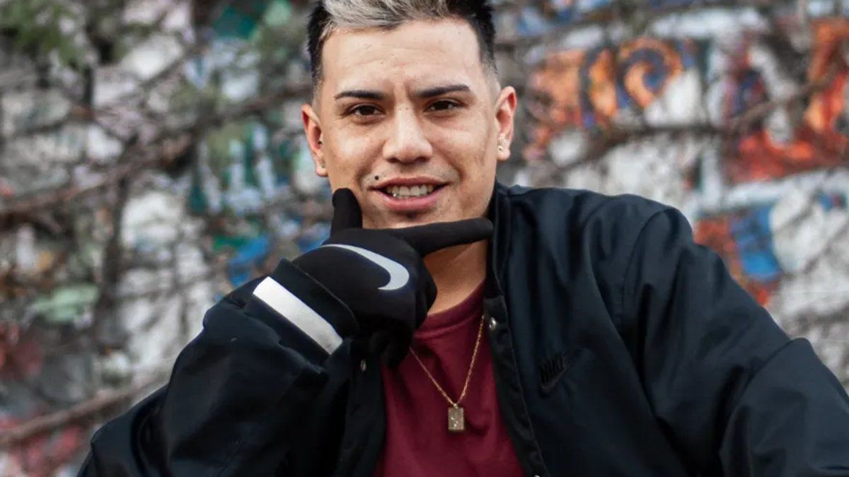 Gonzalito de Los Wachiturros se cayó de un escenario y está muy grave