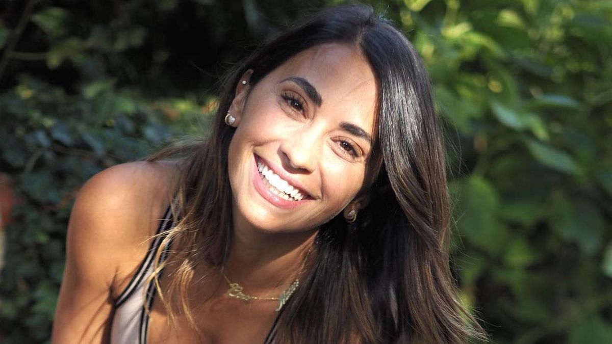 Antonela Roccuzzo posó como modelo para la marca de la cual es embajadora