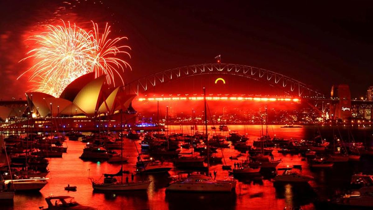 Los primeros festejos de Año Nuevo en Australia y Samoa