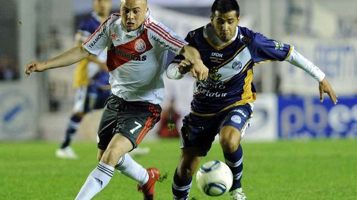 River volvió a jugar mal y sólo empató con Merlo