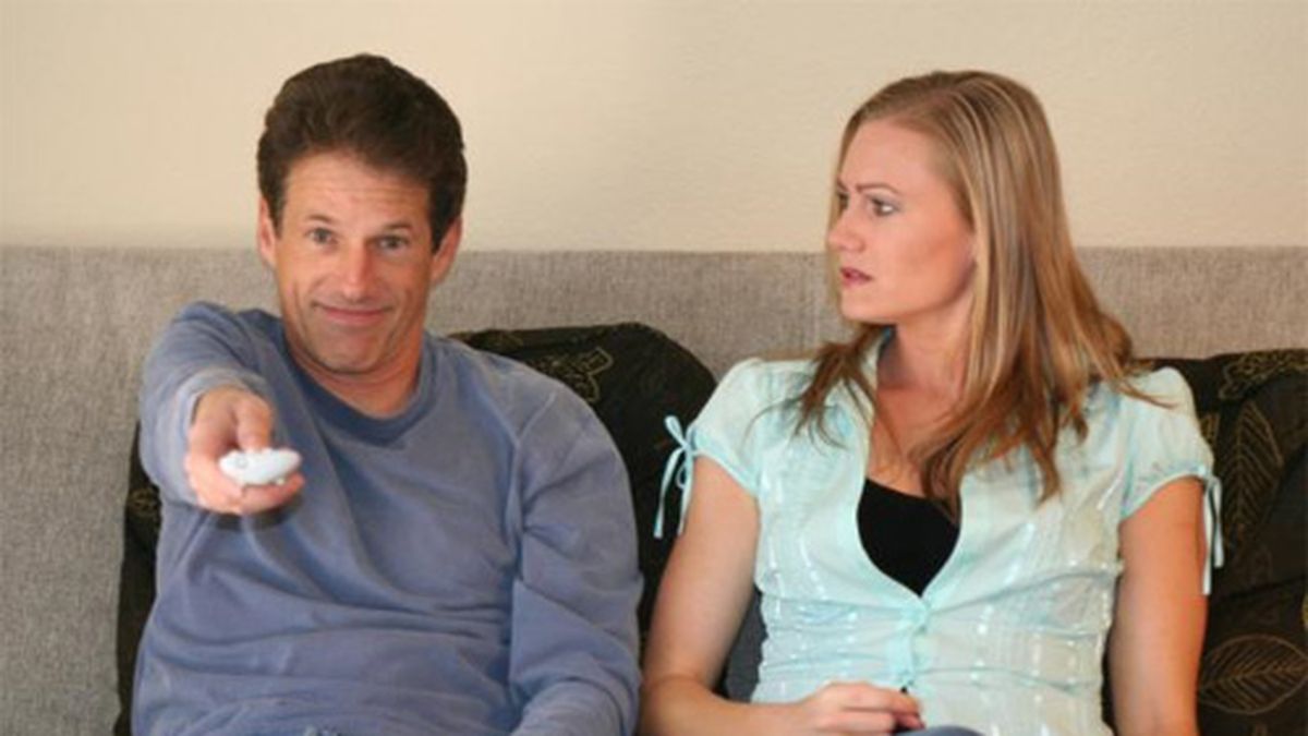 ¿Quién maneja el control remoto en tu casa?