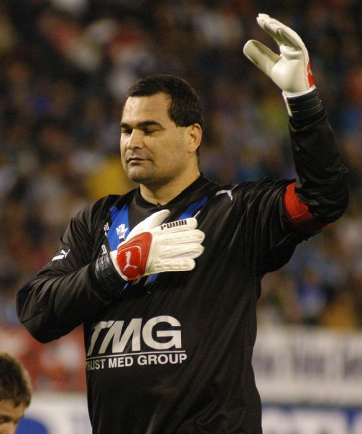 Chilavert no quiere más a Sessa en Vélez